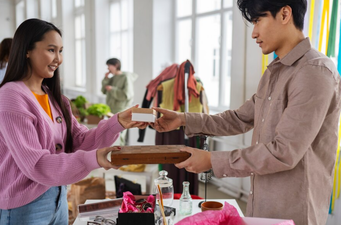 Cara Jualan Merchandise Yang Wajib Dicoba – Liberty Society